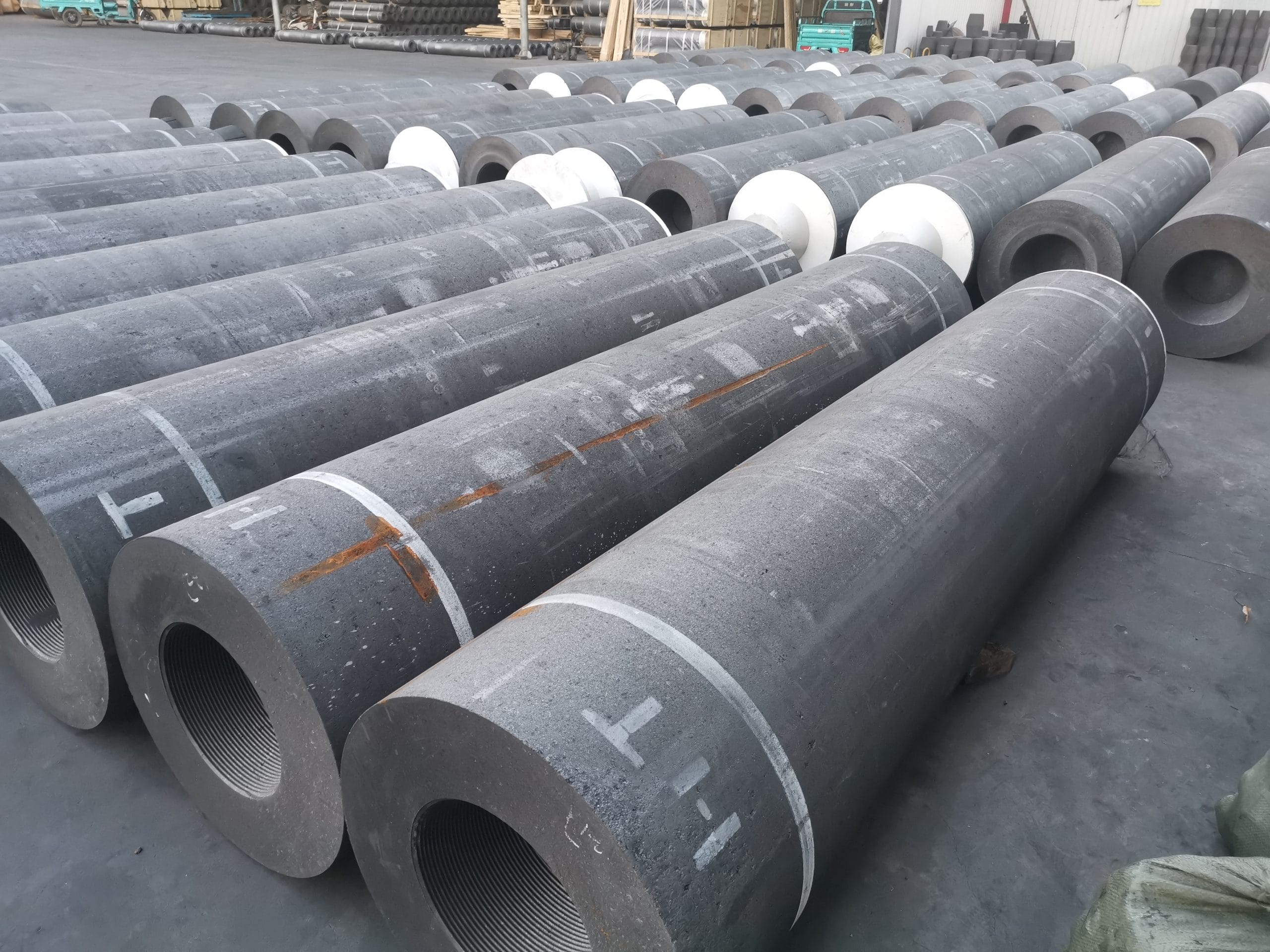 High-quality Graphite Electrode | Steel Industry - BENHONG